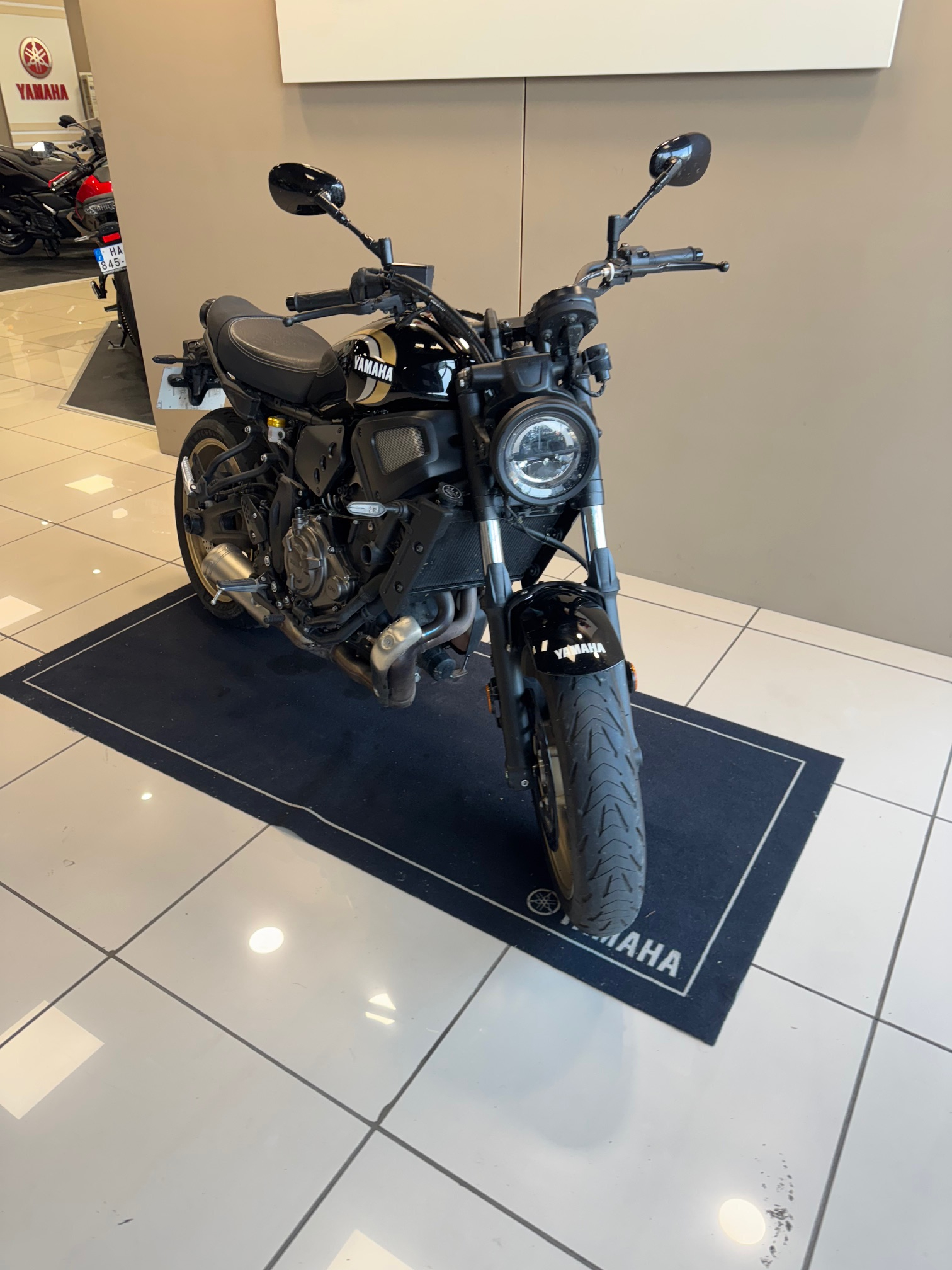 XSR 700 ABS